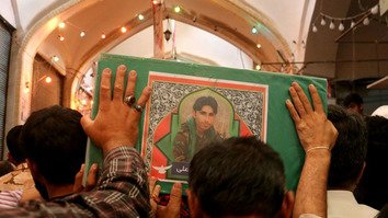 Pakistani pilgrims are being recruited into Iran's mercenary groups