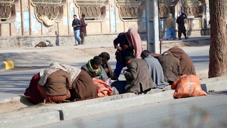 Herat governor decries Iran's role in illegal drug trade